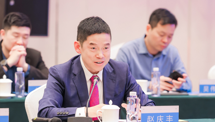 中国船东协会2025年集装箱运输专业委员会第二次内贸会议在大连顺利召开 - 新闻速递- 信风海运物流